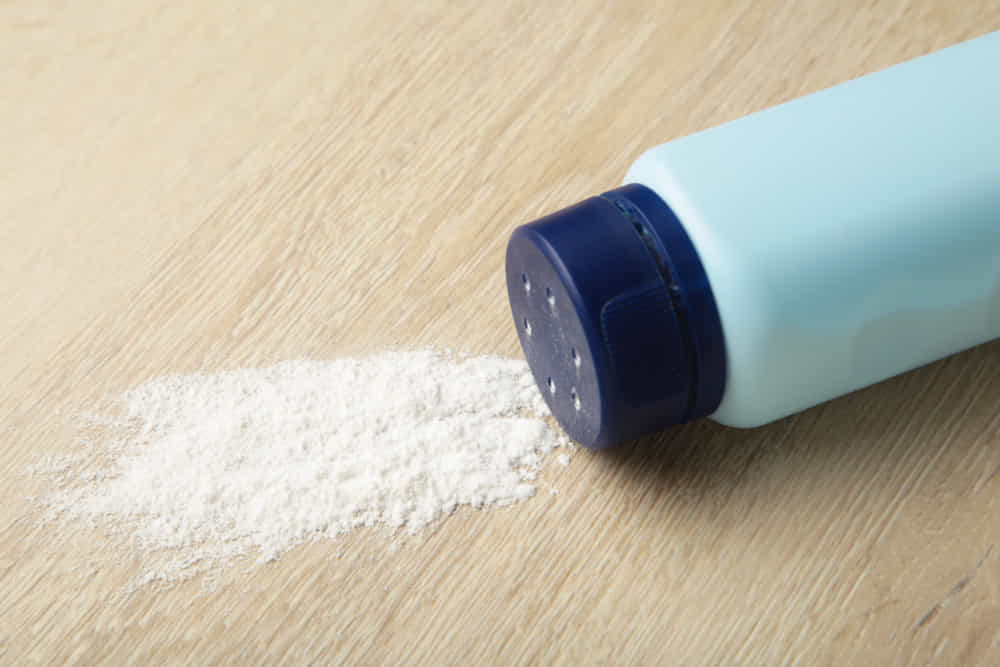 TREBALI SMO OVO RANIJE ZNATI: Puder za bebe ima moći za koje niste ...